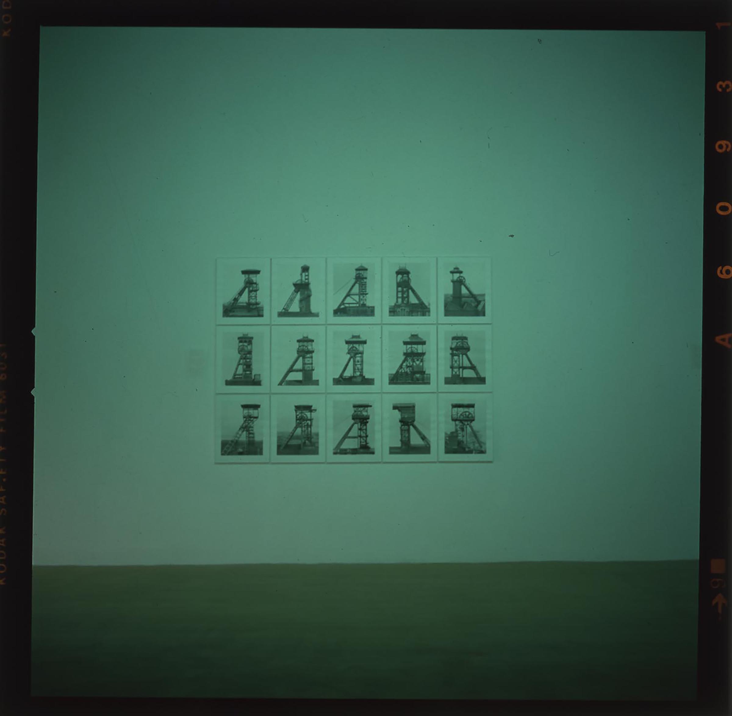 Bernd & Hilla Becher. Fördertürme. Chevalements. Mineheads. Castelletti ...